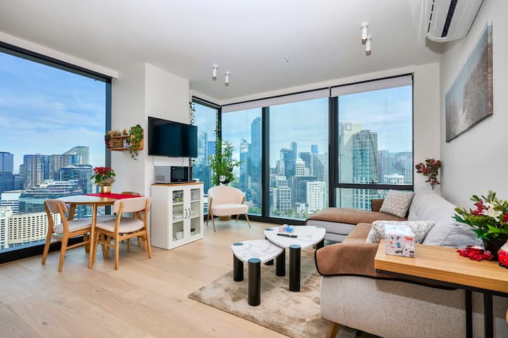 Skynook - A Sweeping Skyline Sanctuary Near Crown - Australia