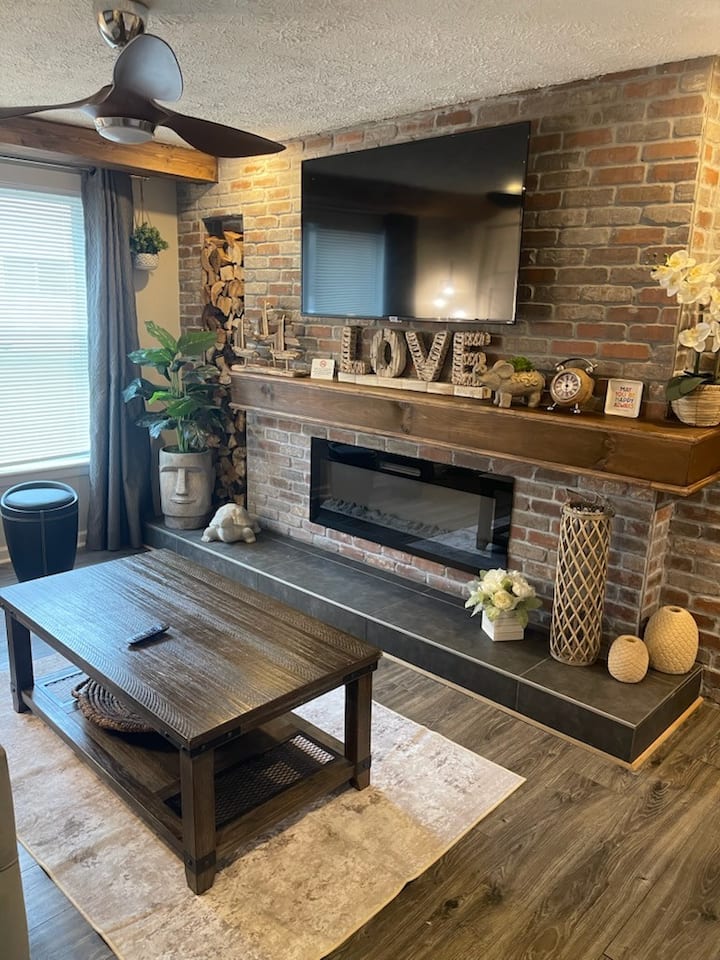 Cozy Ground Floor 2br | Near Downtown & Stadiums - Atlanta, GA