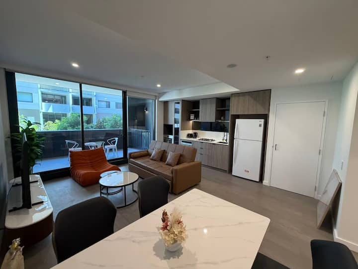 Contemporary 1br Apt In Zetland Sleek City Living - Randwick