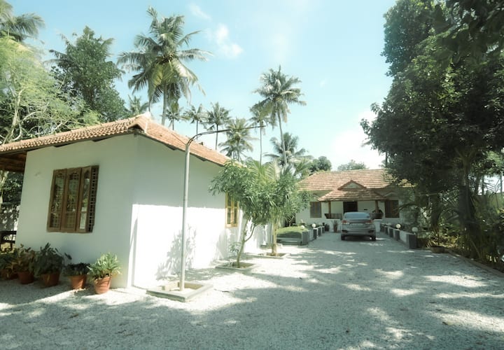 Manvahi Ayurvedic Stay - Varkala