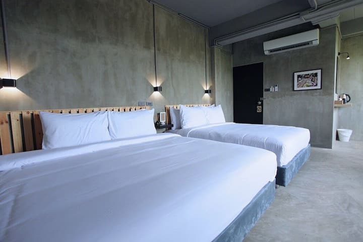 Sukhum Phatthanakan Family Room - Thaïlande