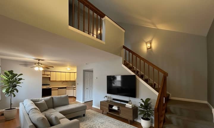 1 Bedroom Bi Level Loft Style Apartment - Melrose Park, IL