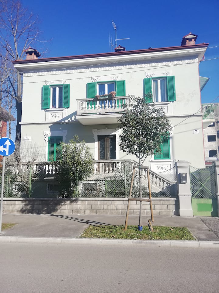 Agli Oleandri Appartamento In Villa Con Parcheggio - Gorizia