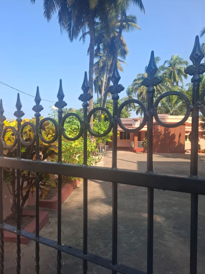 Peaceful Calm Stay Place - Mangalore