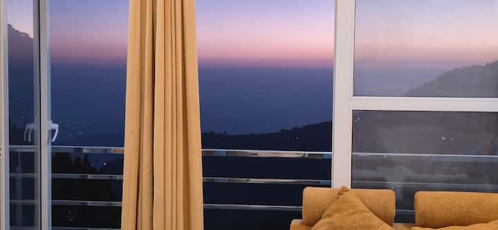Private Balcony Rooms ,Breathtaking Valley View - Mussoorie