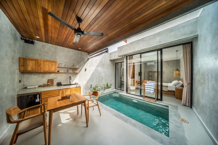 Private Pool Villa In Umalas | Close To Canggu - Seminyak
