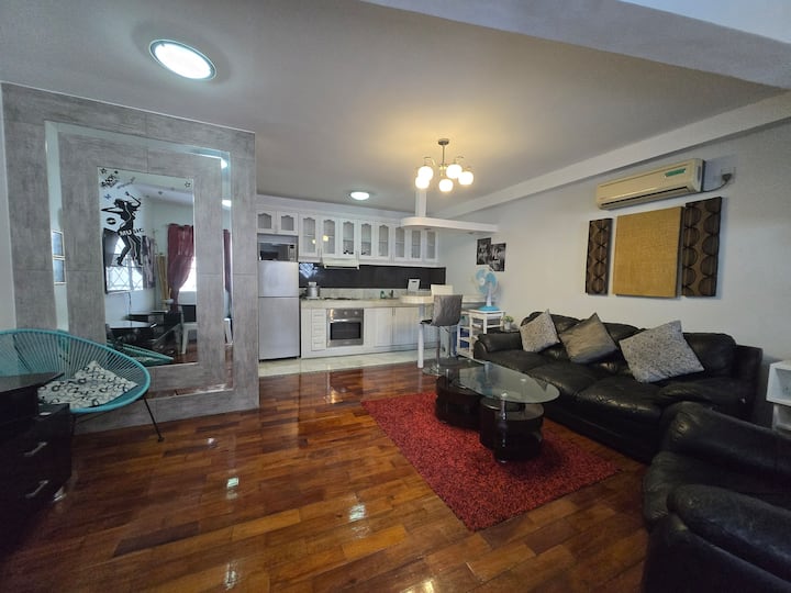 Loft 1 Br At Kandi Chatsworth - Angeles