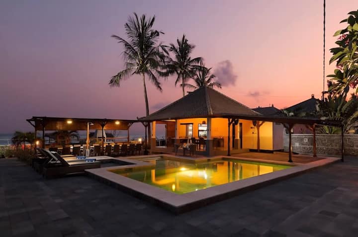 Bugbug Beach Resort : 3br/1.5bath W/ Garden - Seraya