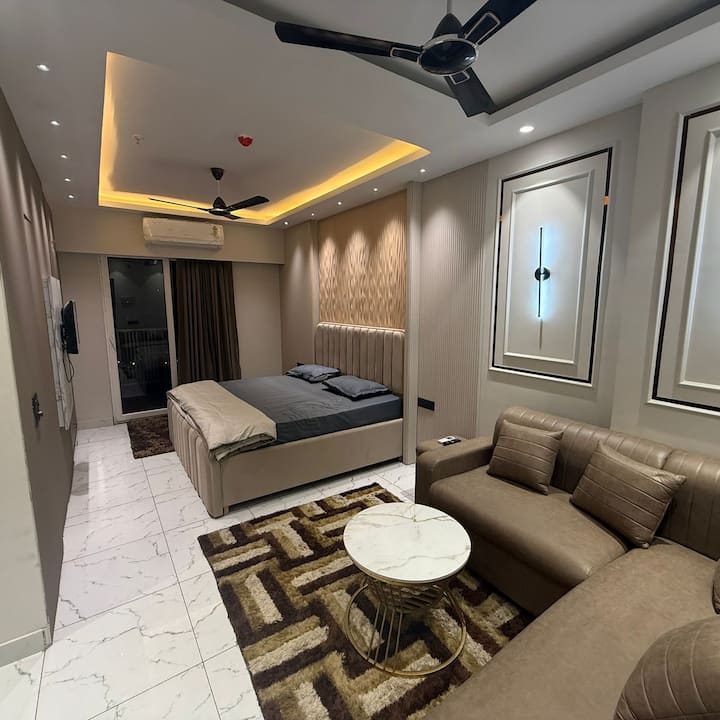 Fusion Ufaria Suites-901 - Noida