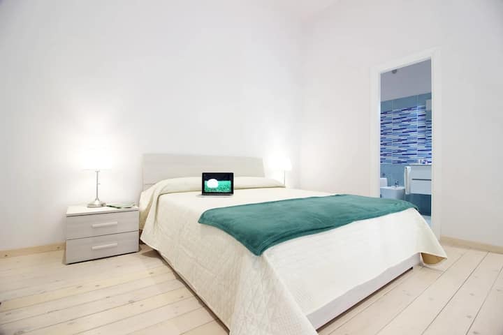 Palazzo D'auria 1 - Appartamento Deluxe 1 - Naples