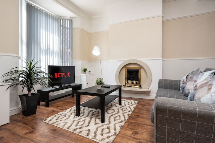 Cosy Home - Free Parking - 10 Minutes To Centre - Guernsey