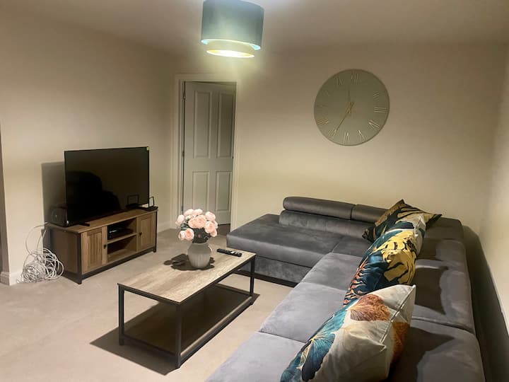 Cozy 4 Bed Malmsbury Contractor Home. Free Parking - Tetbury