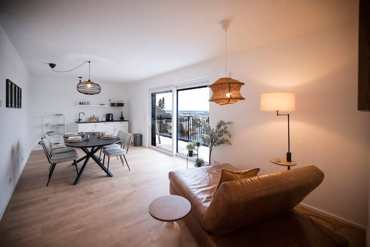 Exklusives Penthouse Am Waldrand • Stadtnah - Bornheim
