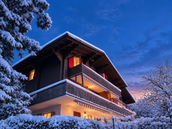 Concierge, Lake Thun/alps Scenic Views By Swisshut - Switzerland