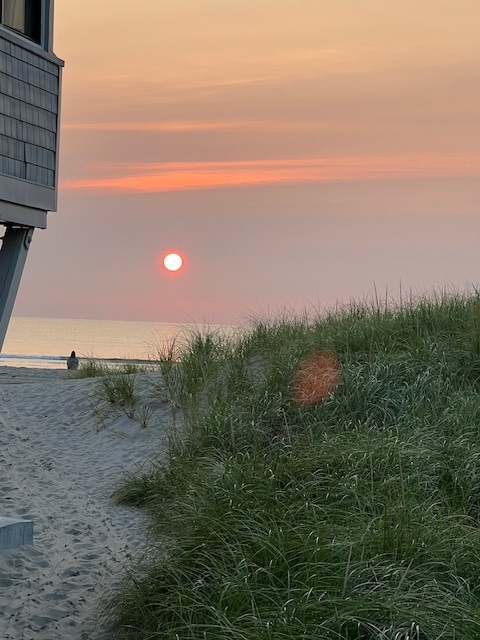 Nájdite sa v Compass Rose Celý objekt – Domy na prenajímanie v meste ...