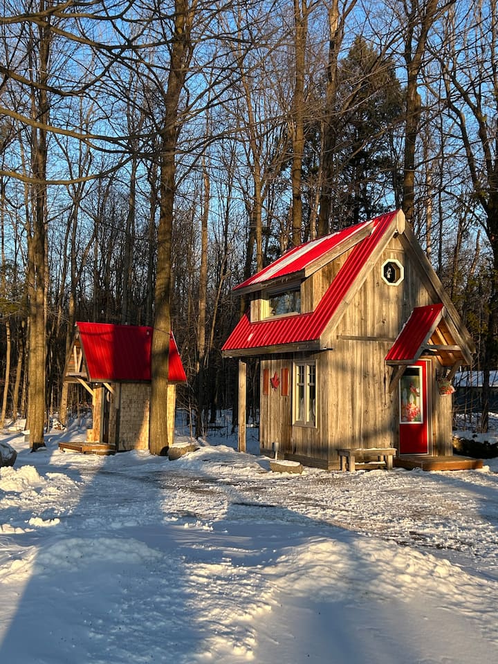 Billy & Angel’s Red Roof Cabin

#A&bredroofcabin - Hawkesbury