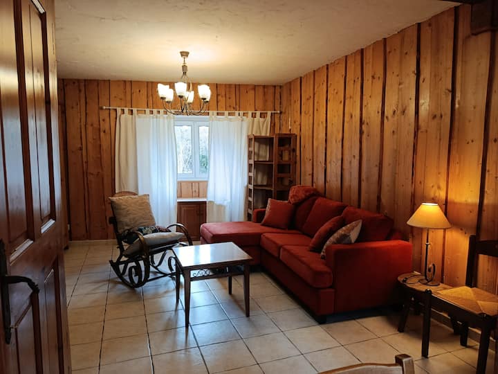 Gîte Indépendant Dans Une Maison à La Campagne. - Rumilly