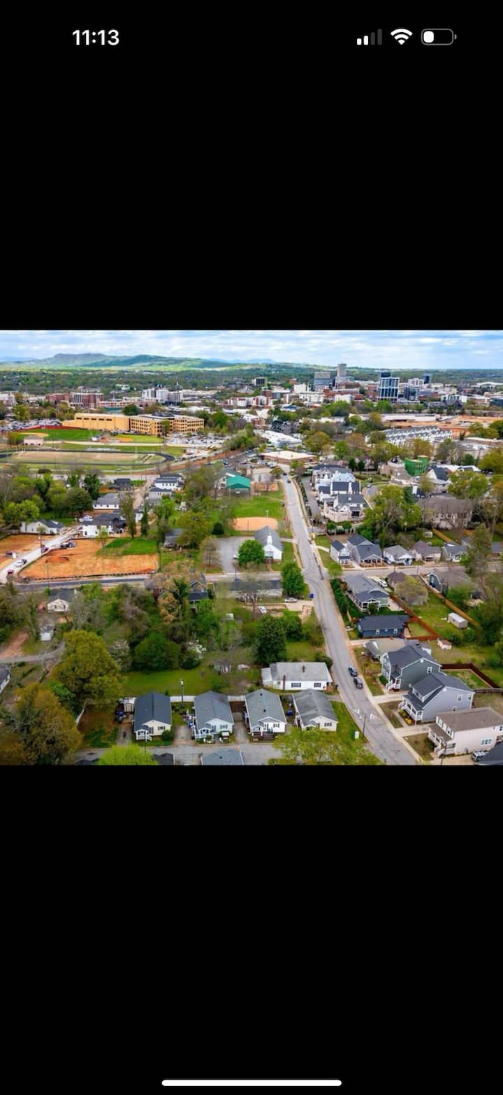 Southern Gem Downtown Greenville - Greenville, SC