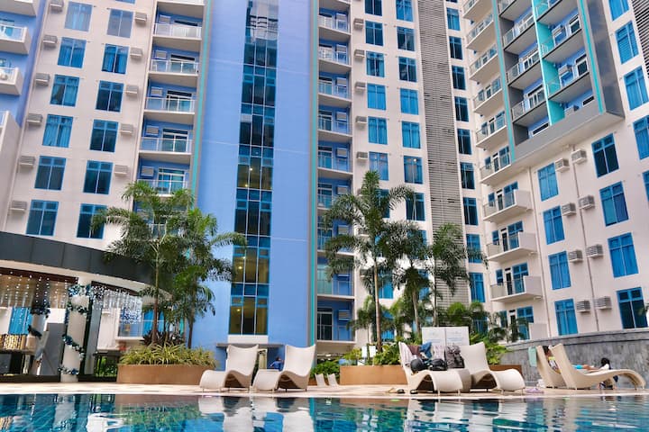 1br Condo W/ Balcony Near It Park - Free Pool+wifi - Cebu