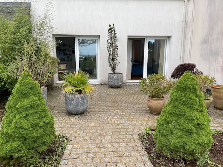 Coquet Appartement Avec Terrasse/jardinet Vue Mer - Roscoff
