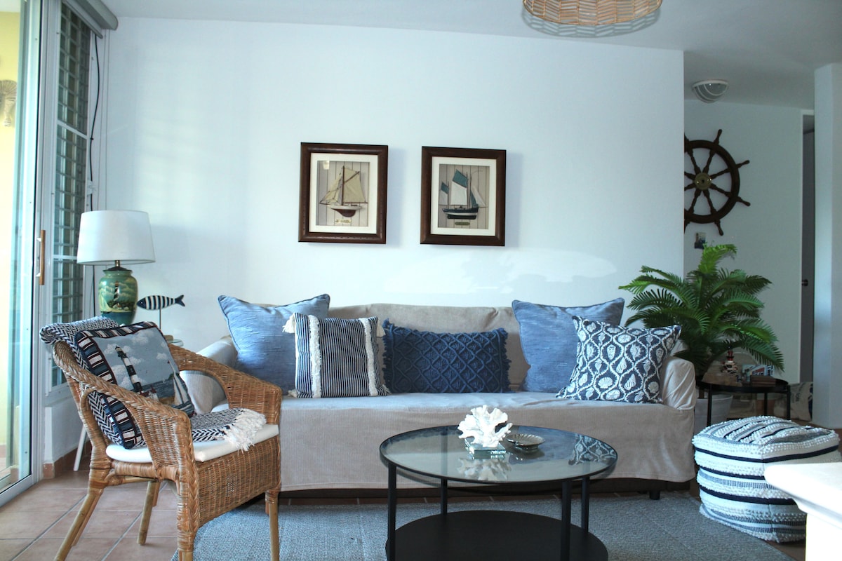 Strandoase: 2 Gehminuten bis zum Strand + Pools - Condos zur Miete in ...