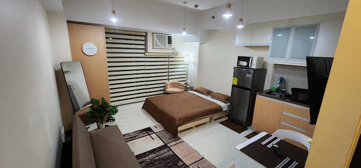 Condo In Taguig - Taguig