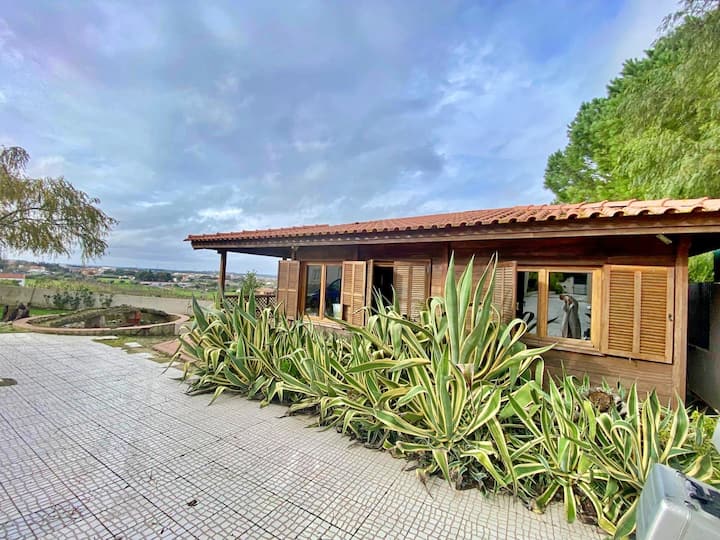 Charming Wooden House With Terrace, Pool & Garden - Palmela
