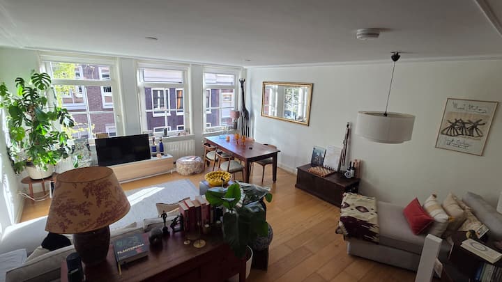 Spacious Amsterdam Central 2-bedroom Apartment - Amsterdam