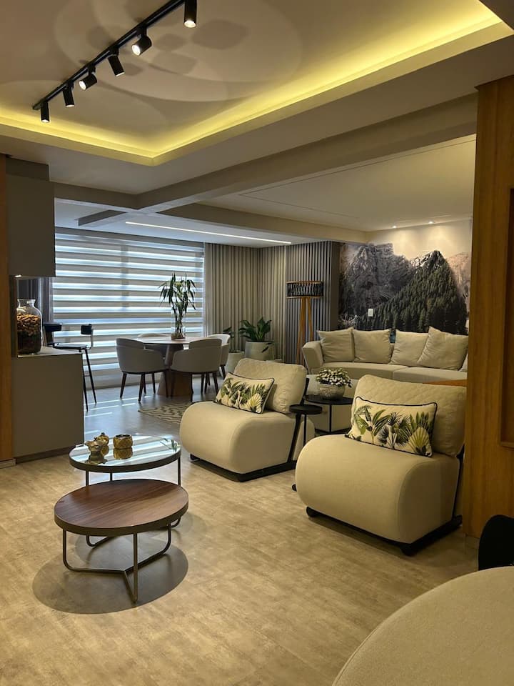 Apartamento Luxuoso, Para Família - Trindade