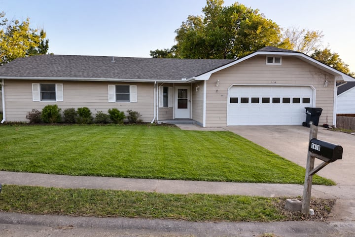 Furnished 3br Mu Hospital | Pet Welcome | Monthly - Columbia, MO