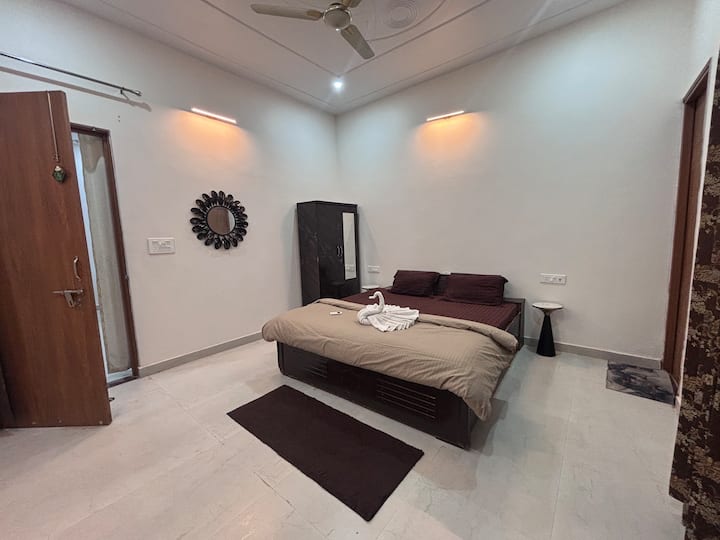 Terminal Stay- 1 Bed Shared Living Space Kitchen. - Meerut