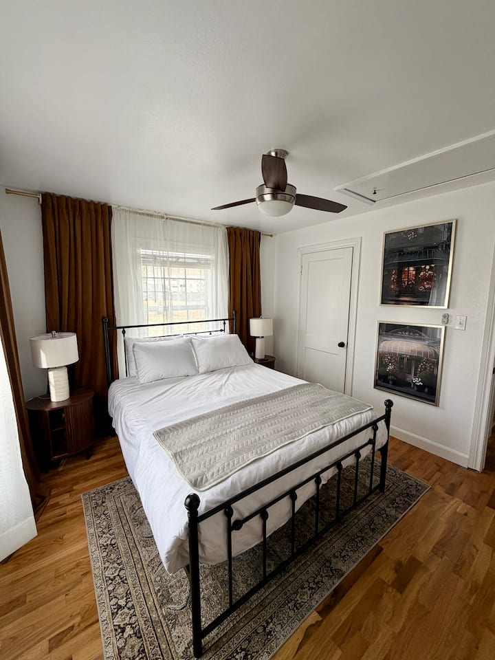 The Trailside Retreat | Walk To Trails & Square - Bentonville, AR