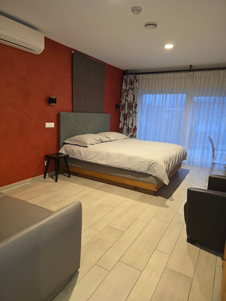 Chambre Supérieure : 
Accès 24/24 
 Conciergerie - Châtel