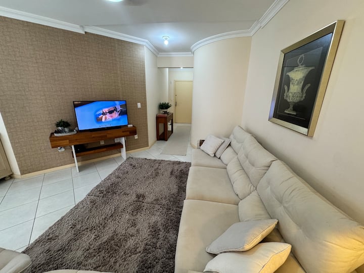 Apartamento Em Itapema Meia-praia Na Quadra Do Mar - Itapema