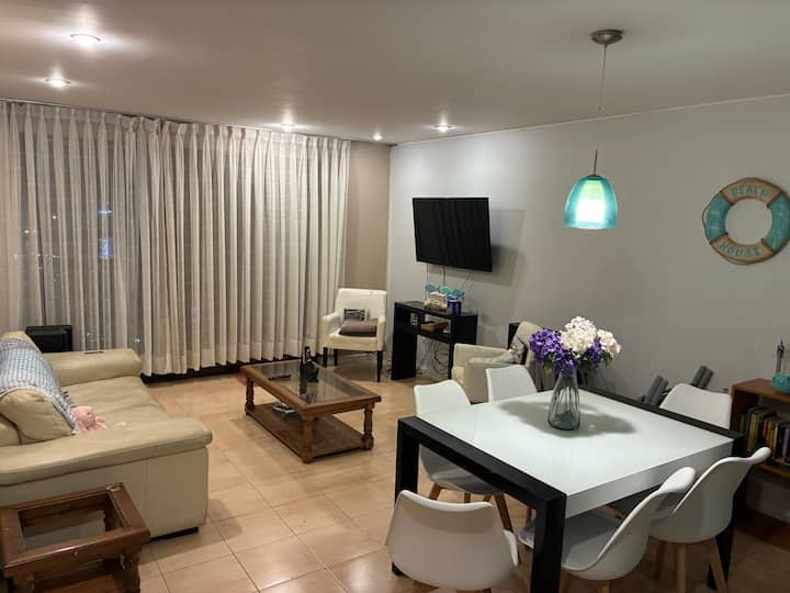 Insuperable Depa Para 7 Personas En Primera Línea - Papudo