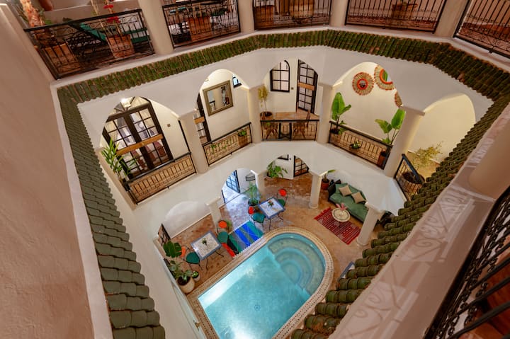 Riad Eldar-riad Traditionnel Marocain Avec Piscine - Marrakesh