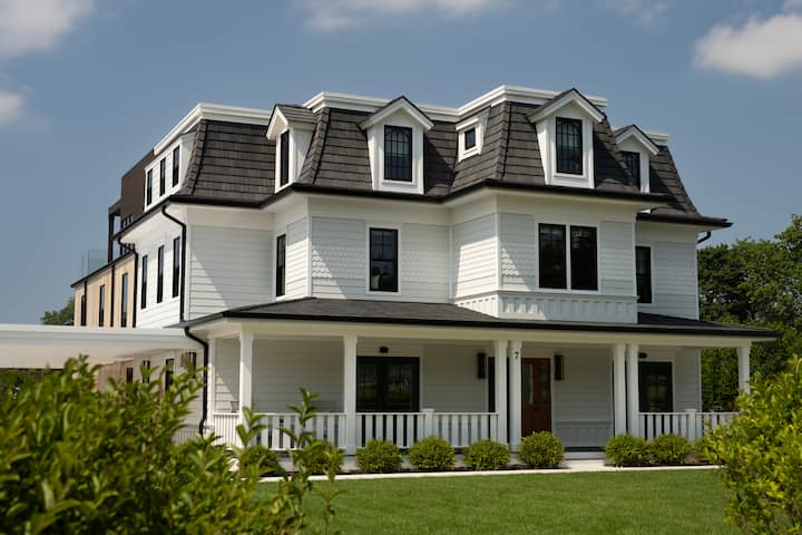 Seven Beach Ln - Westhampton Beach, NY