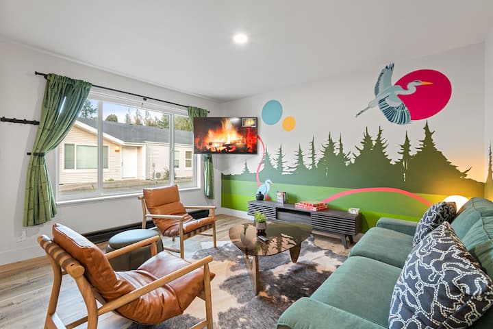 Perfectly Located Home W/ Spa & Mini Golf - Paradise Point State Park, Ridgefield