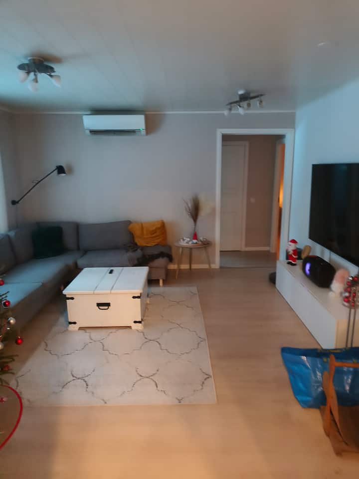 Tilava Ja Viihtyisä Omakotitalo Kemijoen ääRellä. - Keminmaa