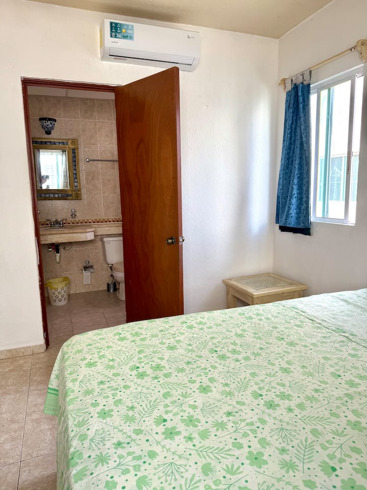 Recámara King Centro + Ac + Wifi | 1 Persona - Playa del Carmen