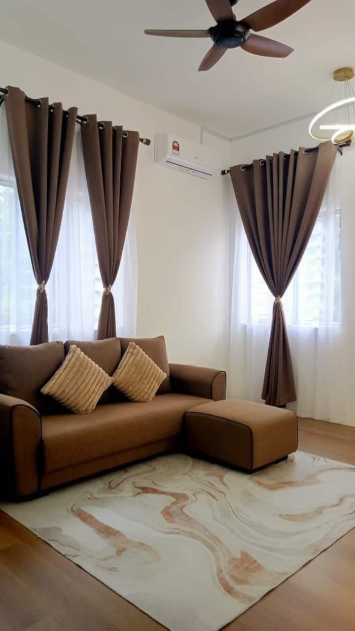 Risfeena Home - Sekinchan