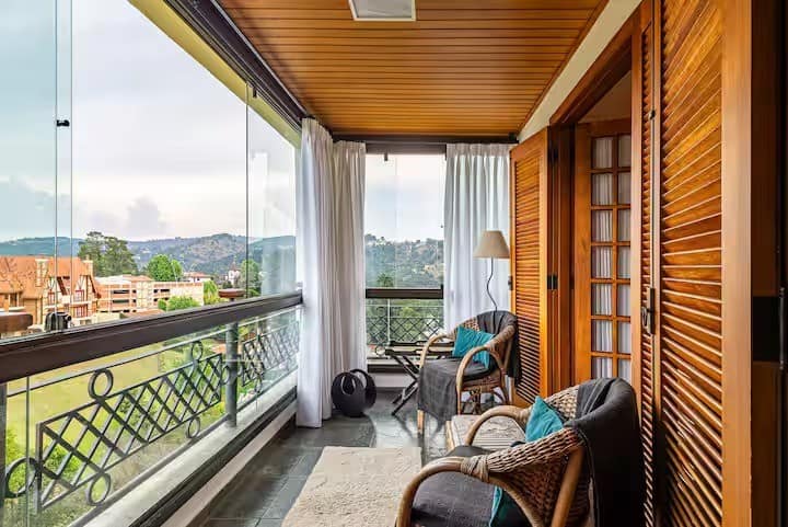Apartamento Capivari | Lareira + Vista Incrível - Campos do Jordão