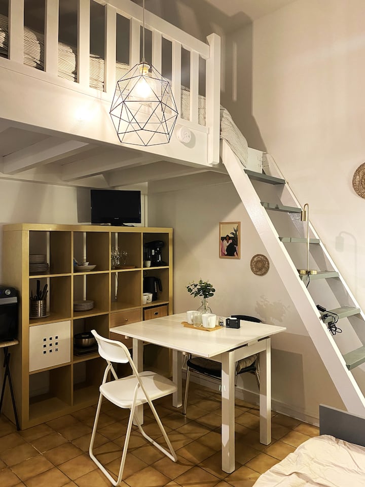 Joli Studio à Deux Pas De La Place De La Victoire. - Bordeaux