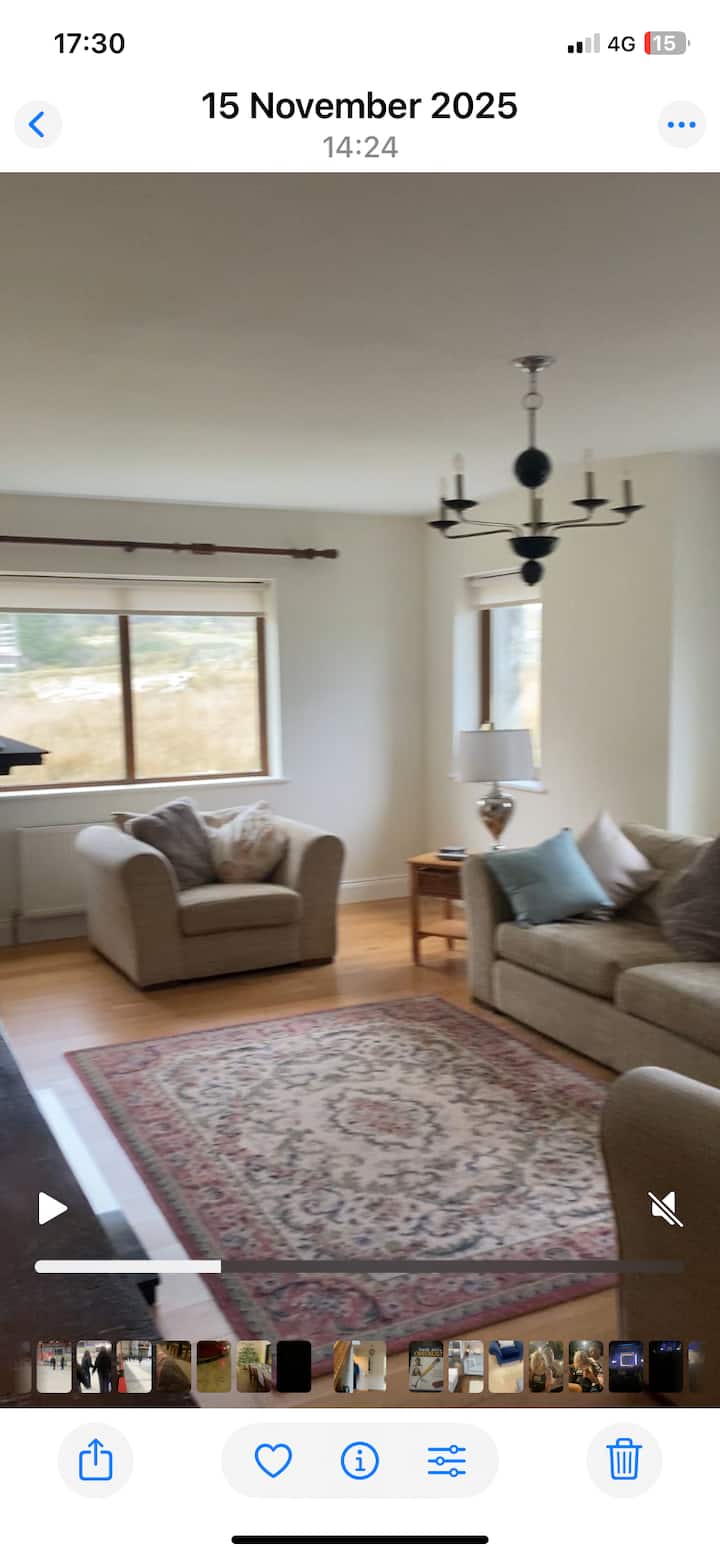 4 Bedroom House With Turf Fire - Achill Island