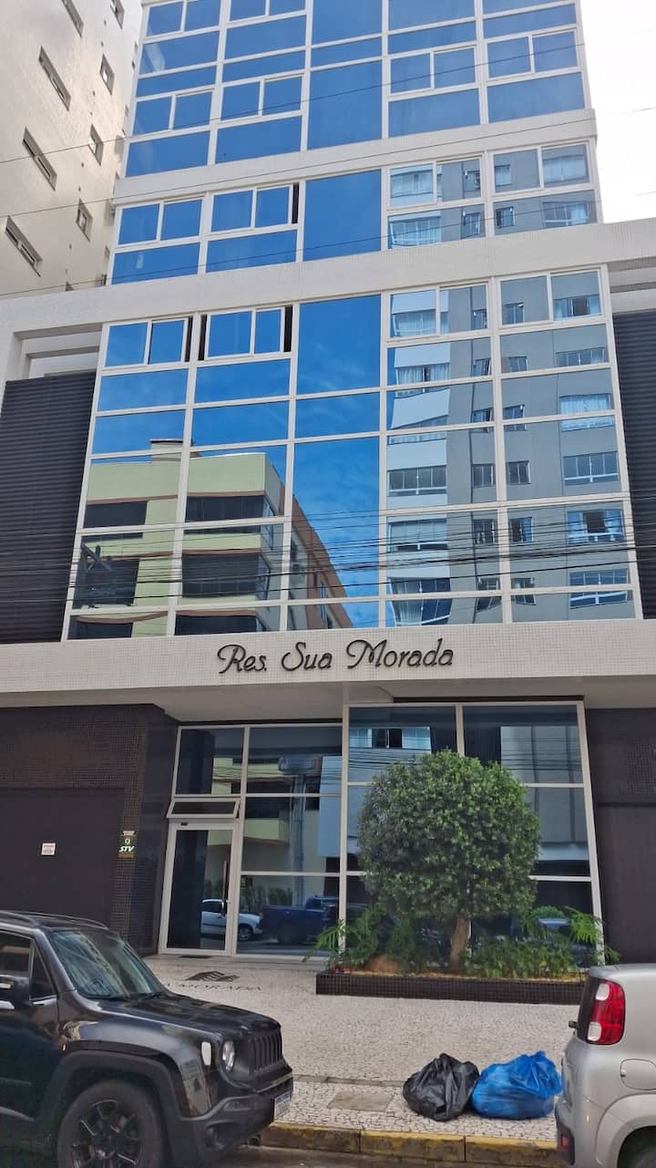 Duas Suítes, Próximo A Praça, Perto De Tudo. - Capão da Canoa