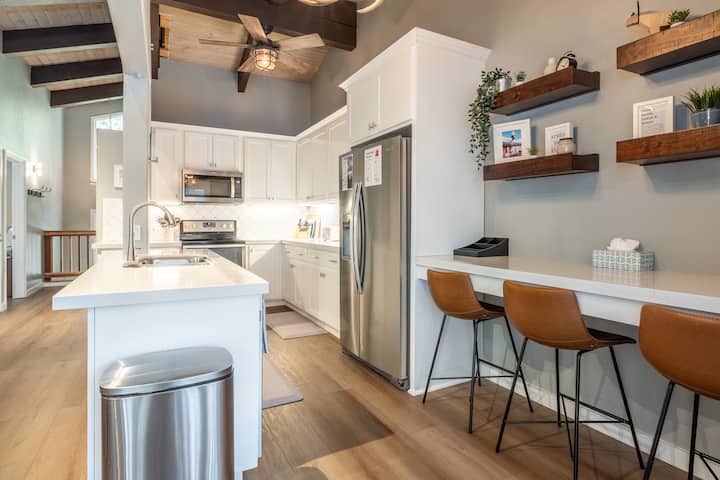 The Chill Mammoth Club - Mammoth Lakes