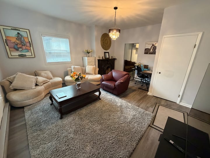 Updated 1br| 10 Min To Navy Base - North Chicago, IL