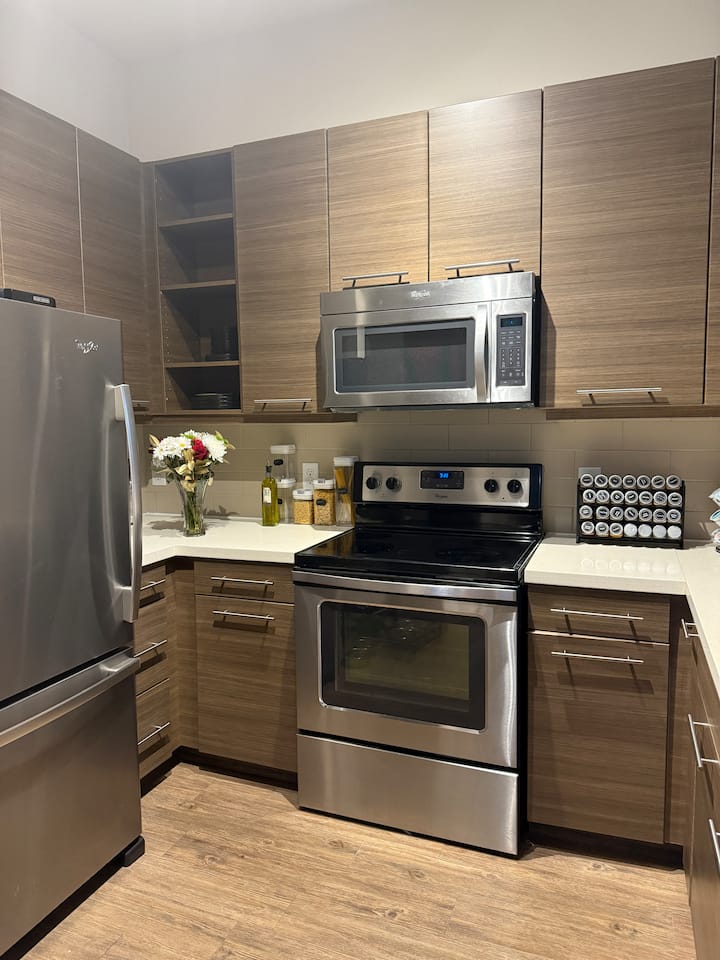 Chic 1br Apartment In The Heart Of Midtown Houston - Houston, TX