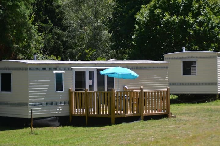 Gezellige Mobil-home In Het Groen - Ambazac