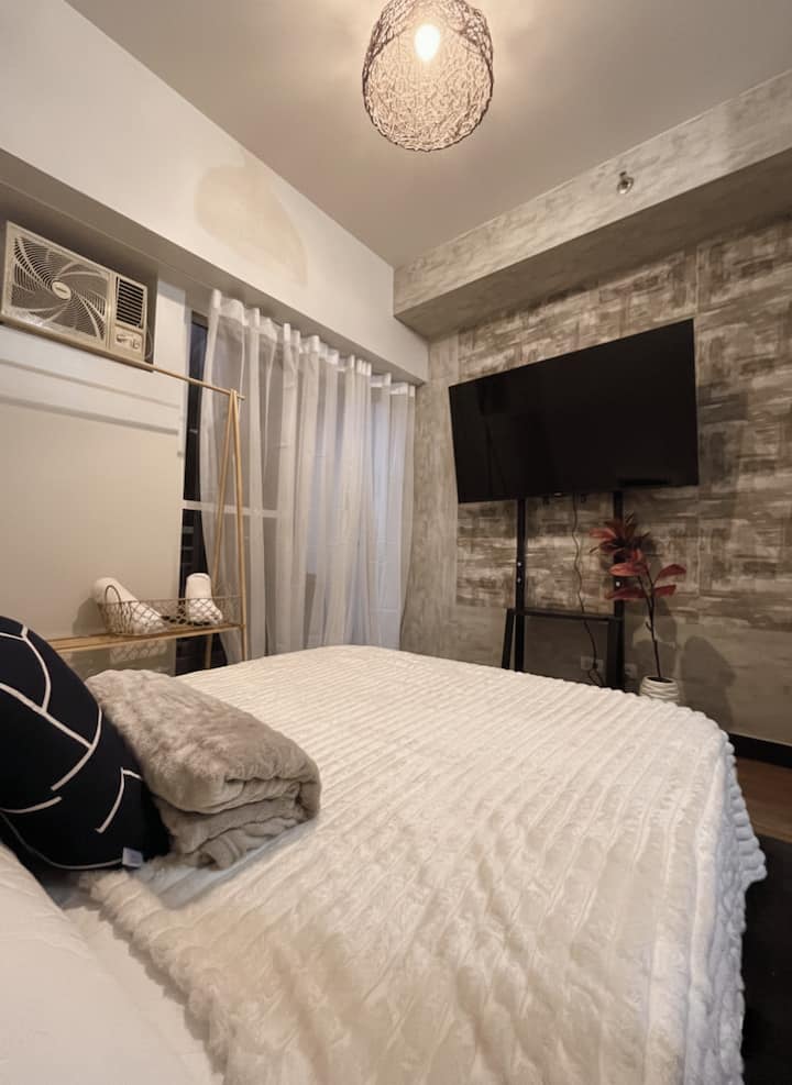 Lumierezen (North) Pasig 1br+3bed+4pool+wifi+ntflx - Marikina